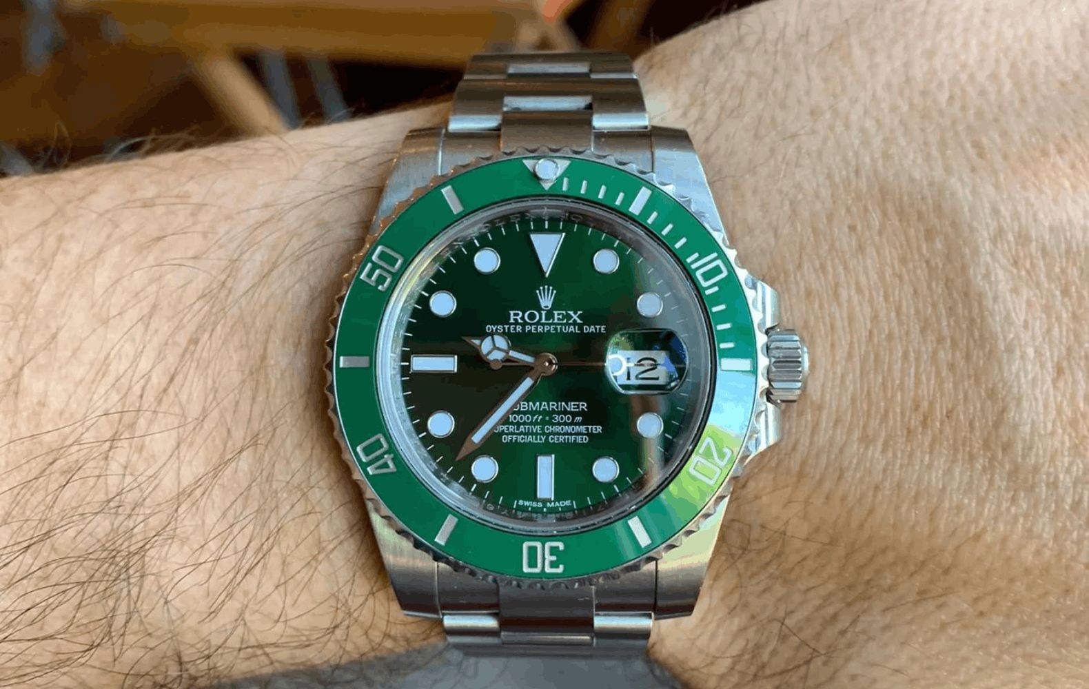 Rolex Hulk vs. Starbucks vs. Kermit: Guida definitiva agli investimenti